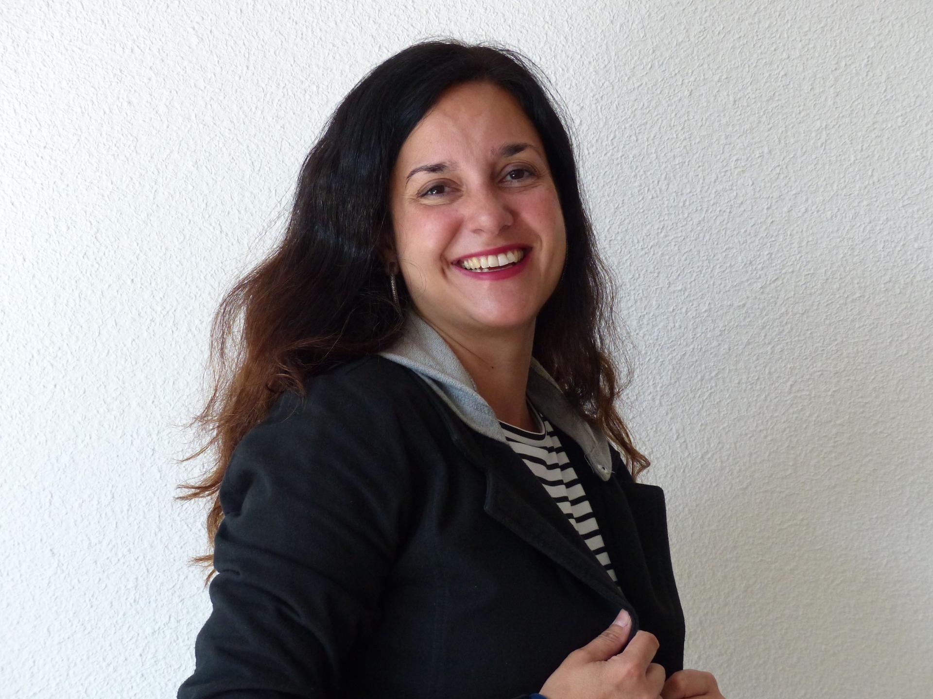 Profesora del departamento de economía aplicada: Udi de Estadística ...