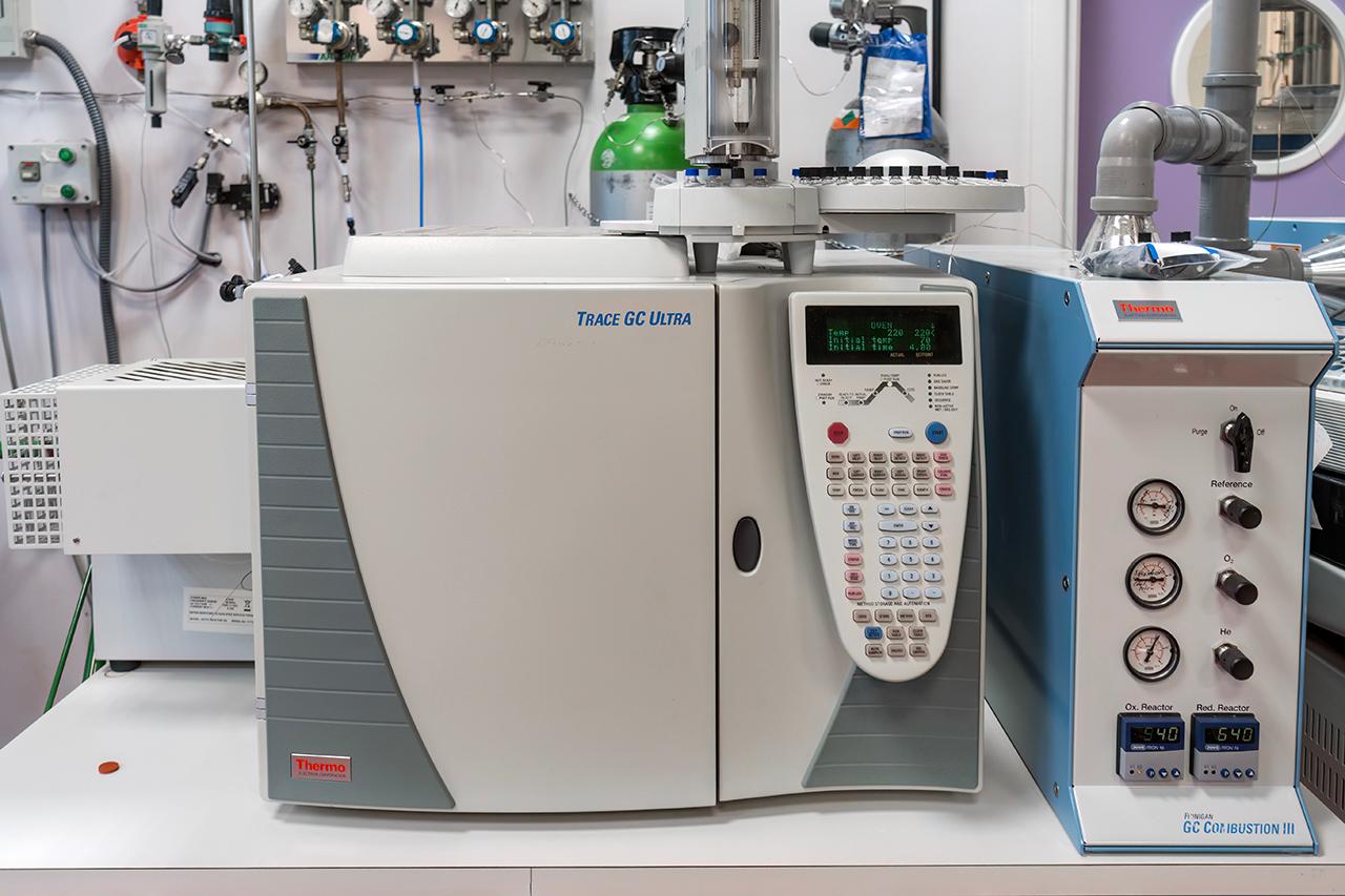 GB/GC-THERMO DELTA V Advantage